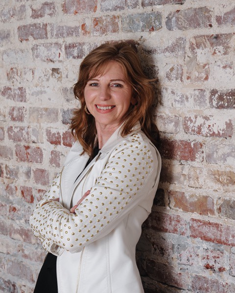 Meet Jennifer – Joyful Jenny Books / Ponder It Blog